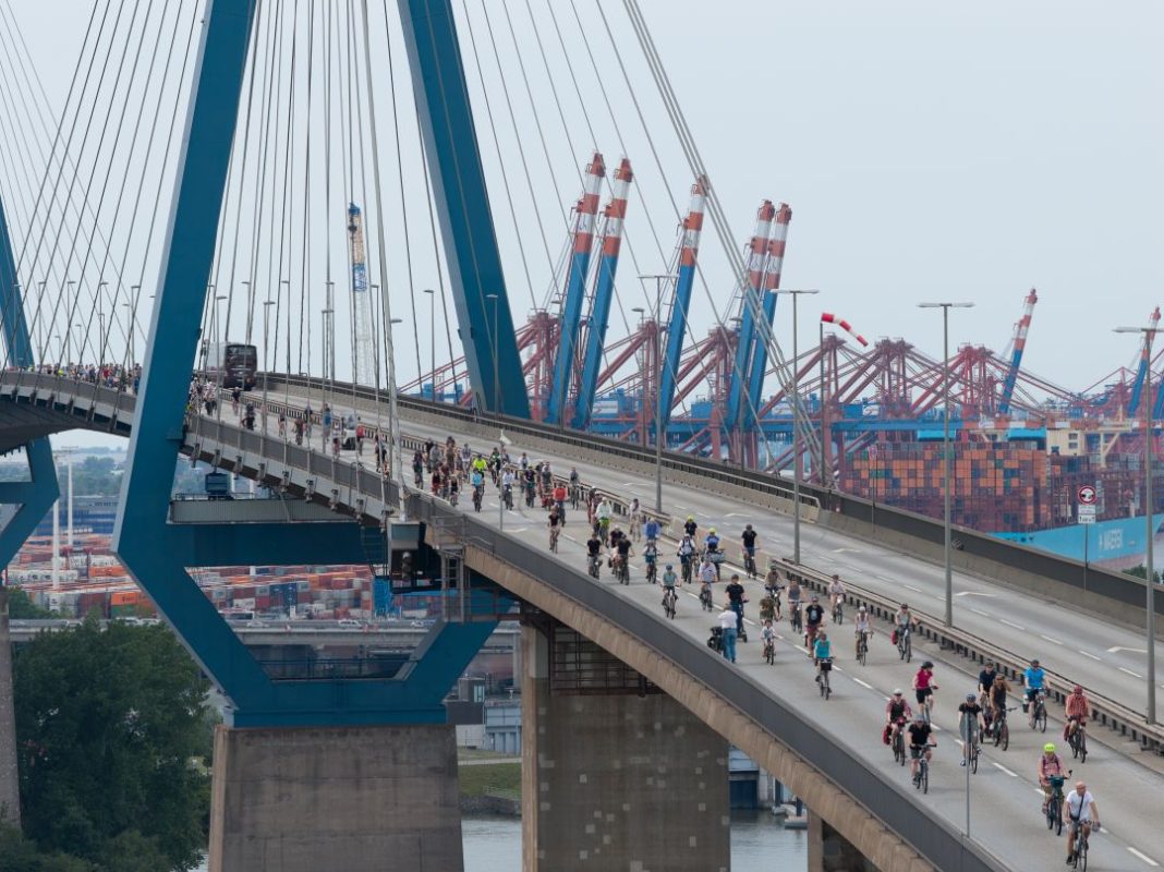 Sternfahrt 2026: Hamburg demonstriert auf dem Rad - FINK.HAMBURG